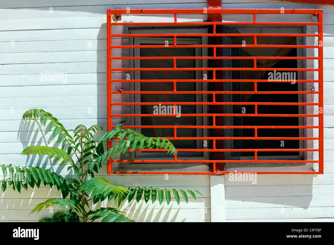 White metal grille hi-res stock photography and images - Alamy