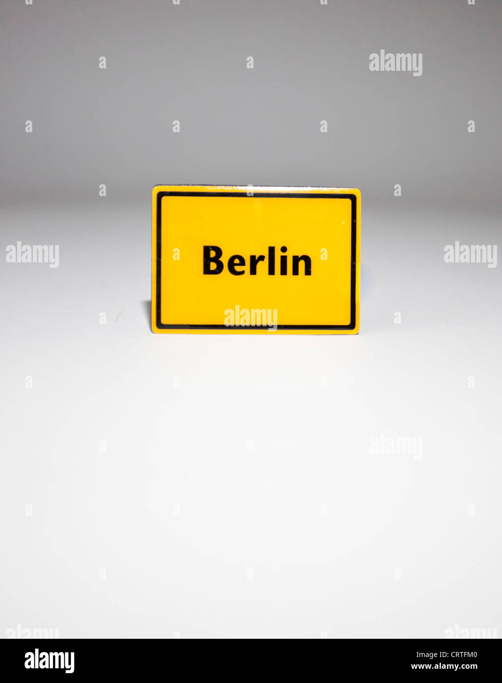 Berlin sign hi-res stock photography and images - Alamy