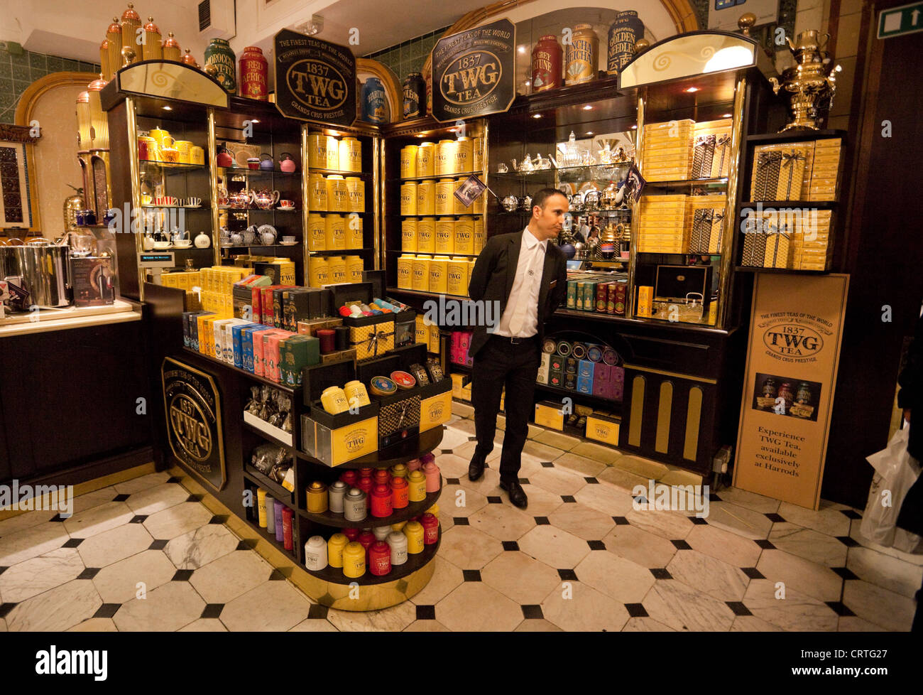 Harrods interior hi-res stock photography and images - Alamy
