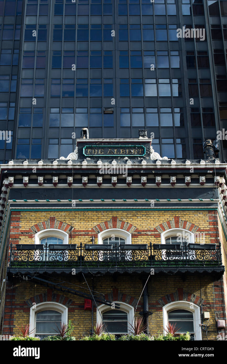 Victoria landmarks hi-res stock photography and images - Alamy