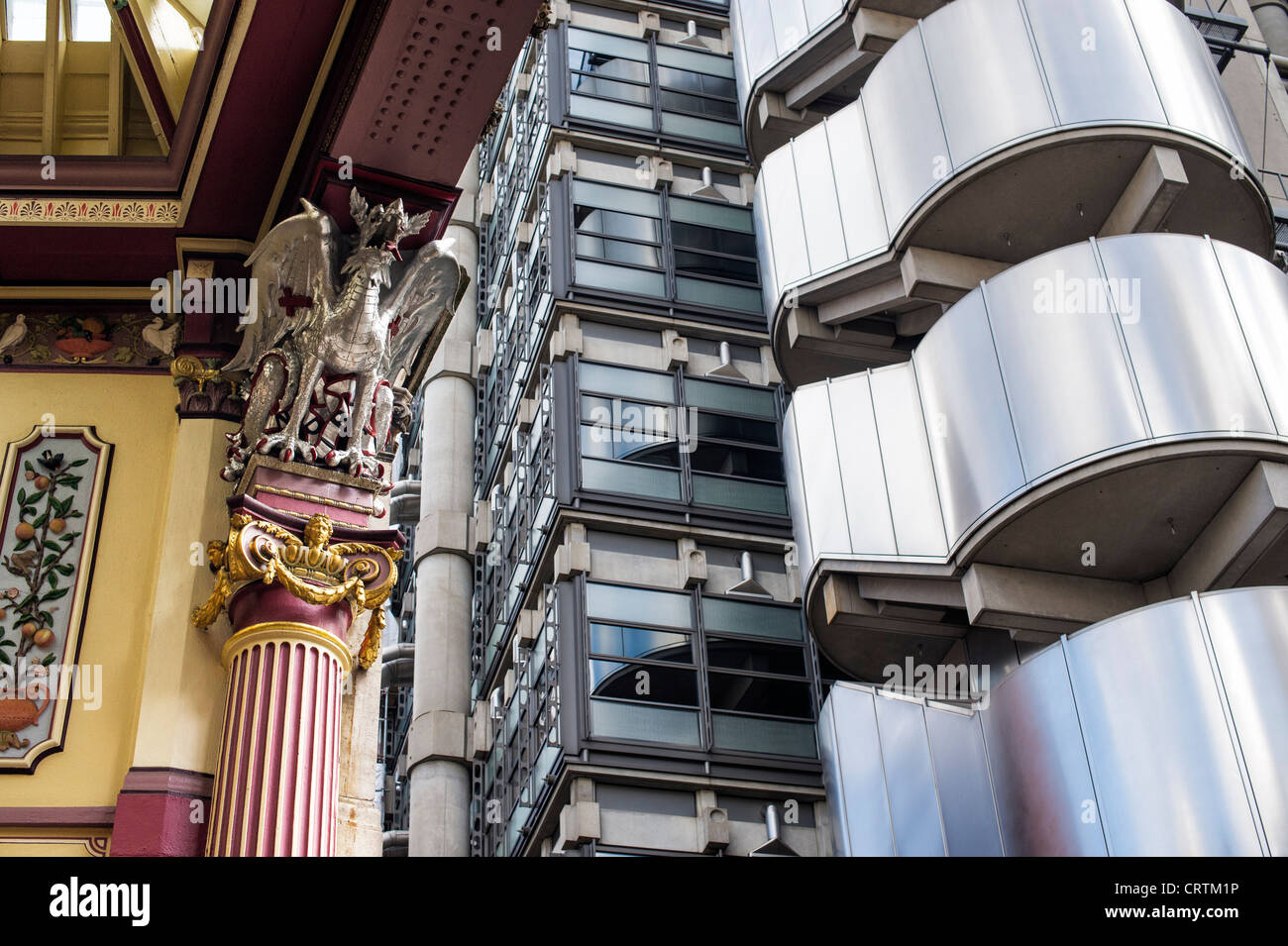 Silver Dragon column roof supports. Leadenhall market and The Lloyds ...