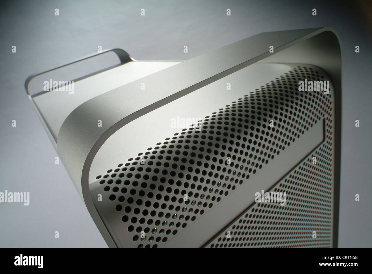 Appel's first 64-bit desktop computer G5 Stock Photo - Alamy