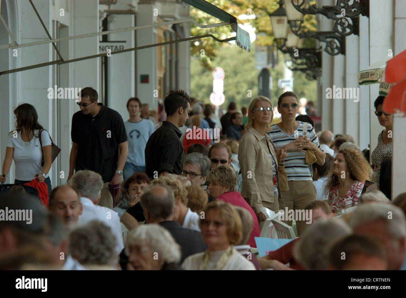 Hamburg Street Cafe in Alsterarkaden Stock Photo - Alamy