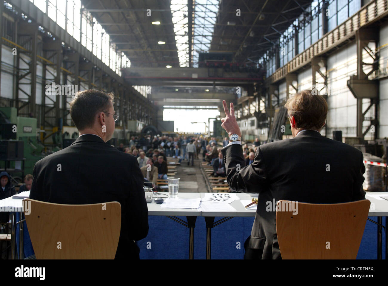 Auction industry value gmbh hi-res stock photography and images - Alamy