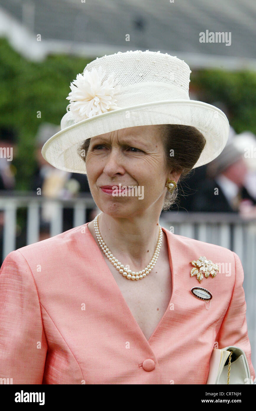 Her royal highness the princess anne hi-res stock photography and images - Alamy