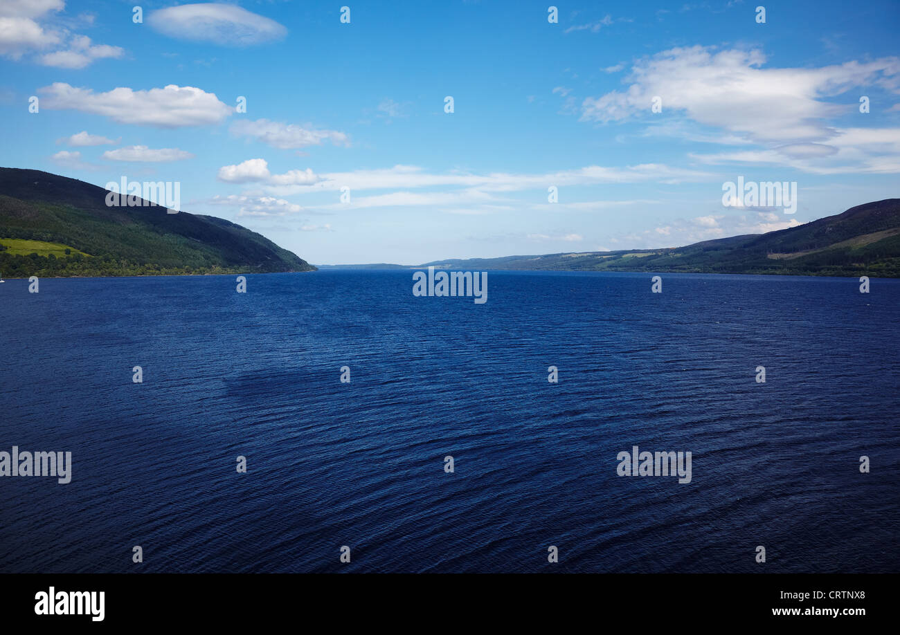 Loch ness waves hi-res stock photography and images - Alamy