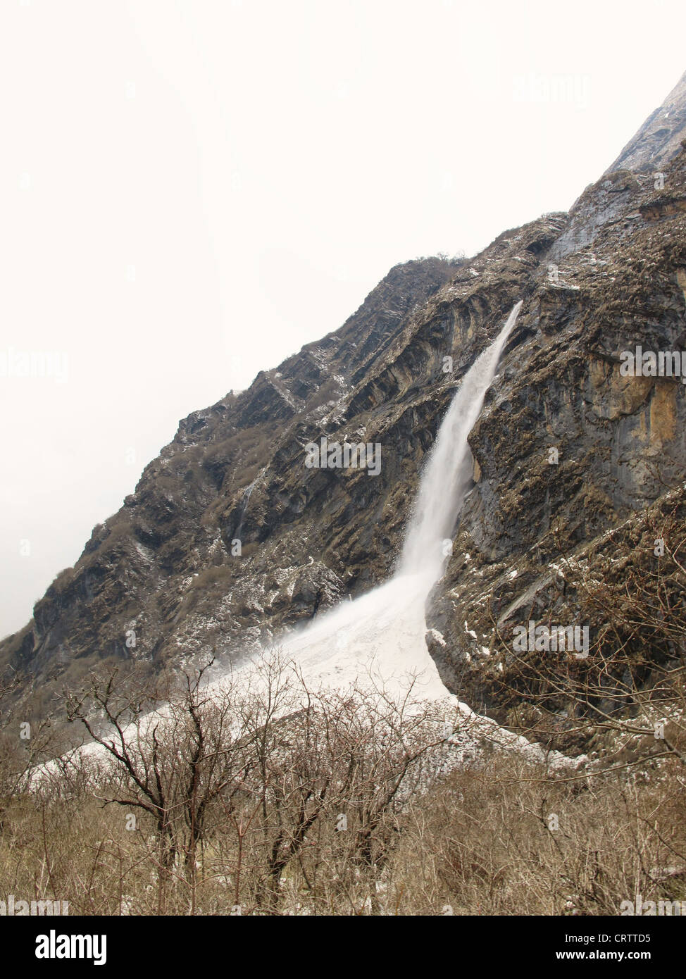 Nepal snow falling hi-res stock photography and images - Alamy