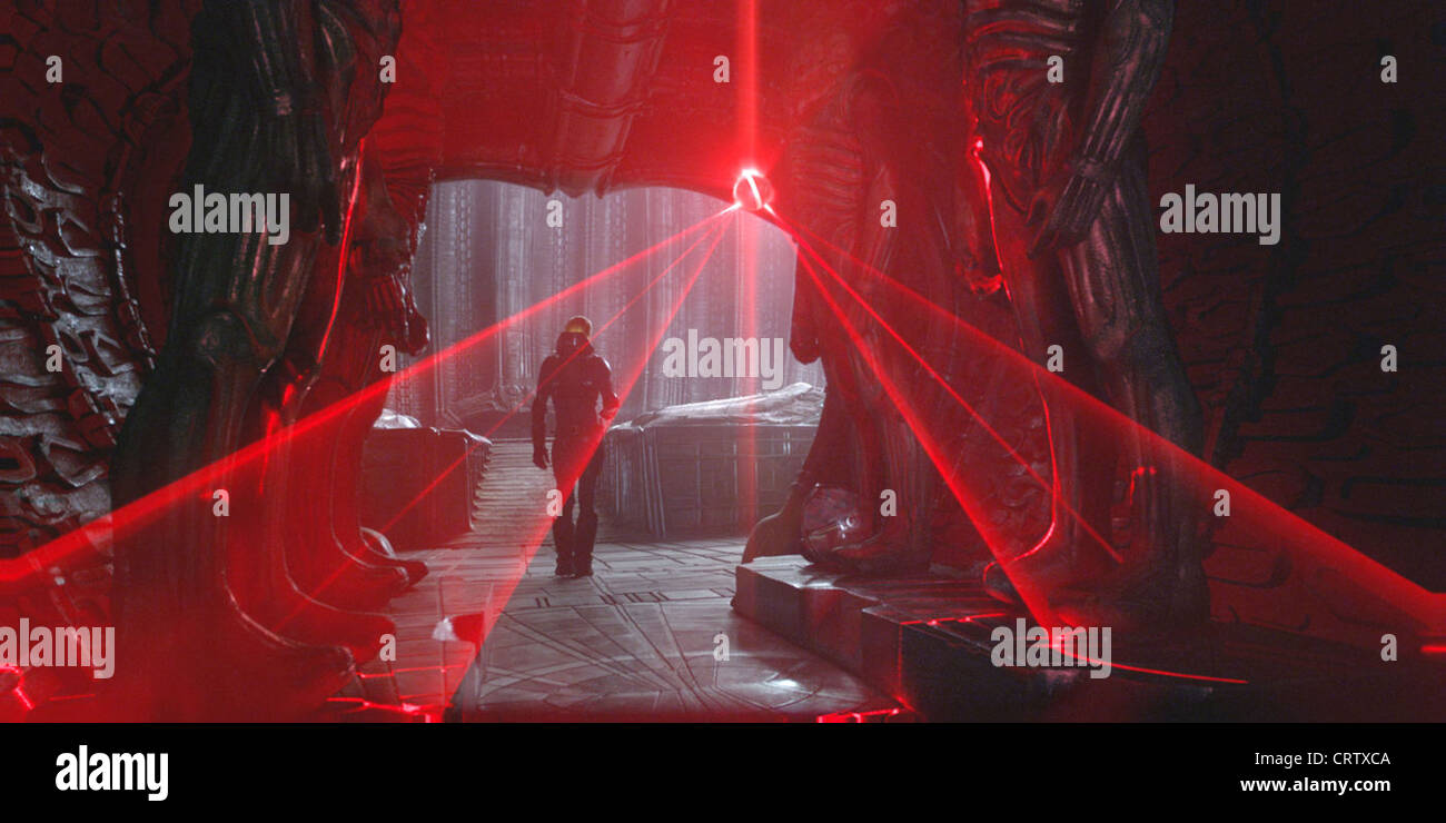 PROMETHEUS (2012) RIDLEY SCOTT (DIR) 006 MOVIESTORE COLLECTION LTD ...
