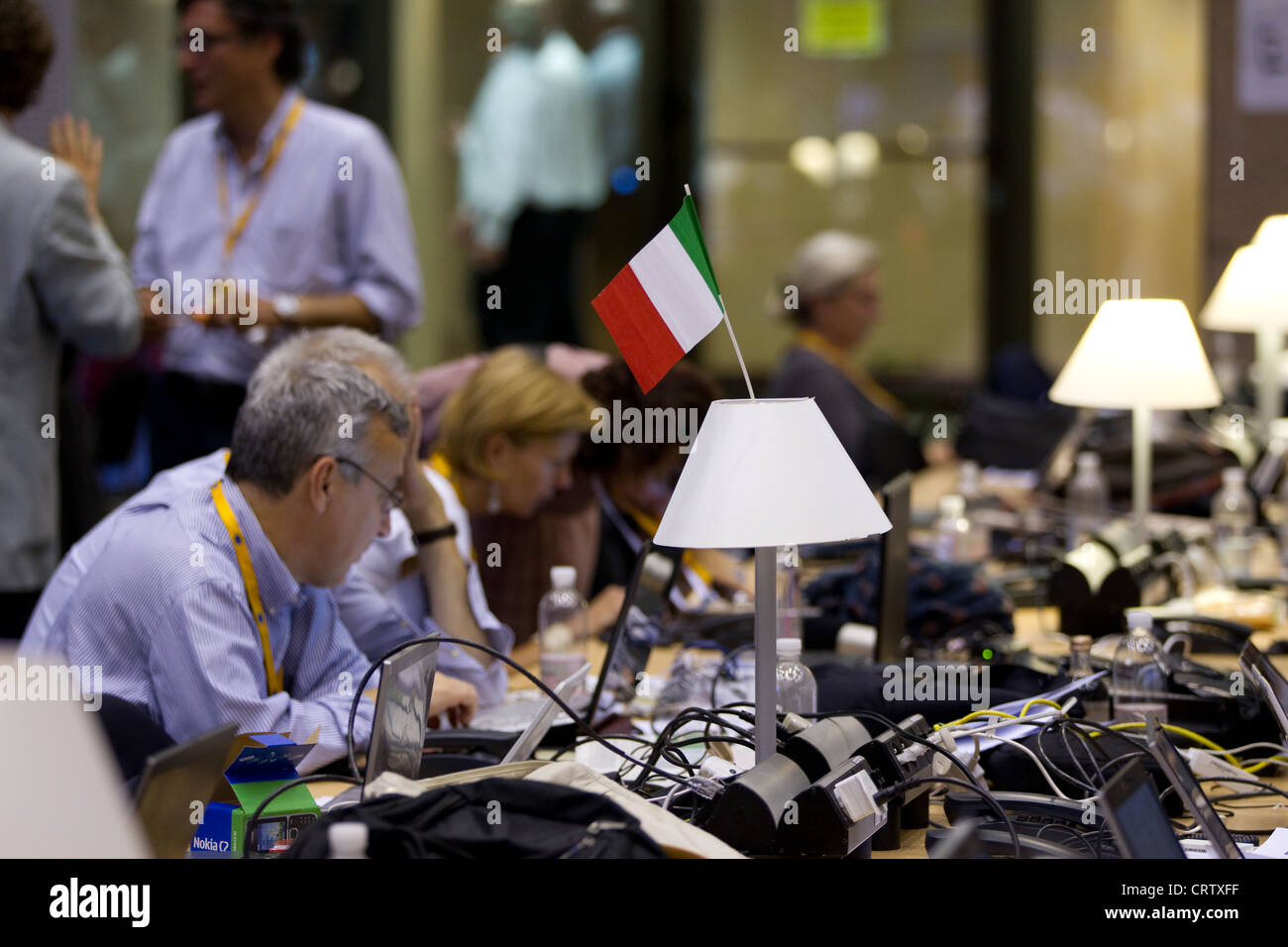 Italian journalists hi-res stock photography and images - Alamy