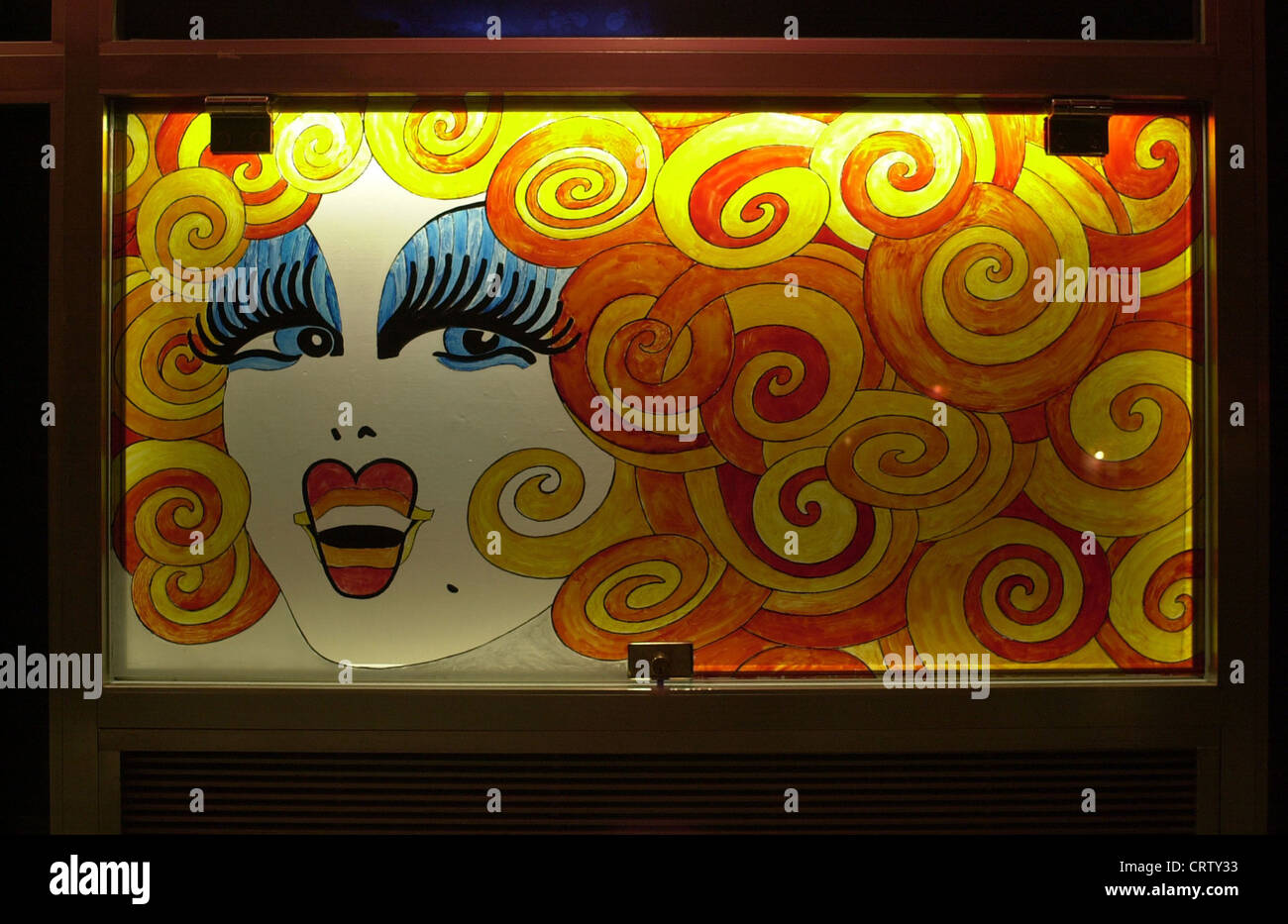 Pigalle - Façade du cabaret "Chez Michou Stock Photo - Alamy