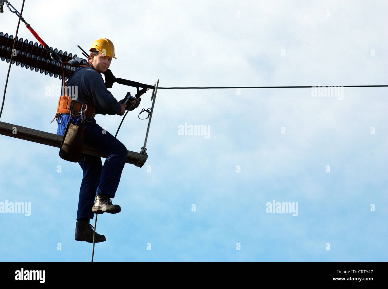 Line workers hi-res stock photography and images - Alamy