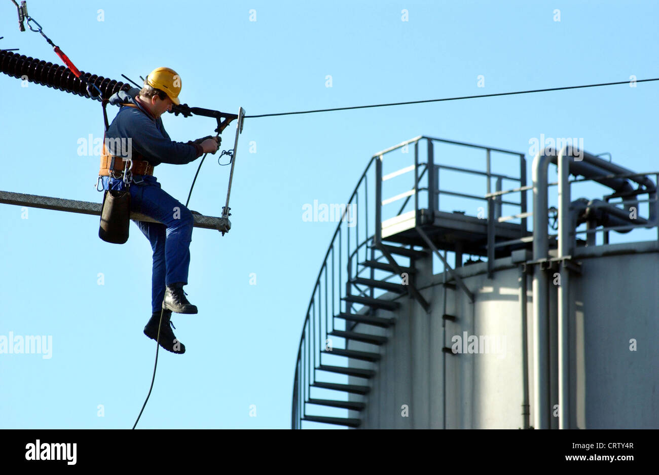 High line pole hi-res stock photography and images - Alamy