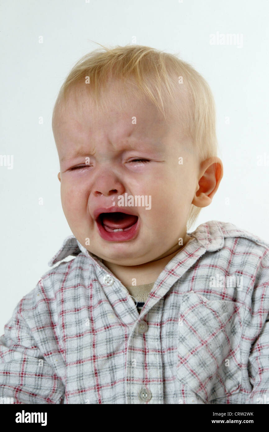 Crying boy berlin hi-res stock photography and images - Alamy