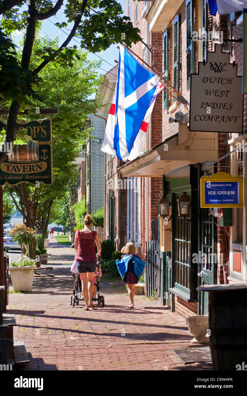 Colonial new castle delaware hi-res stock photography and images - Alamy