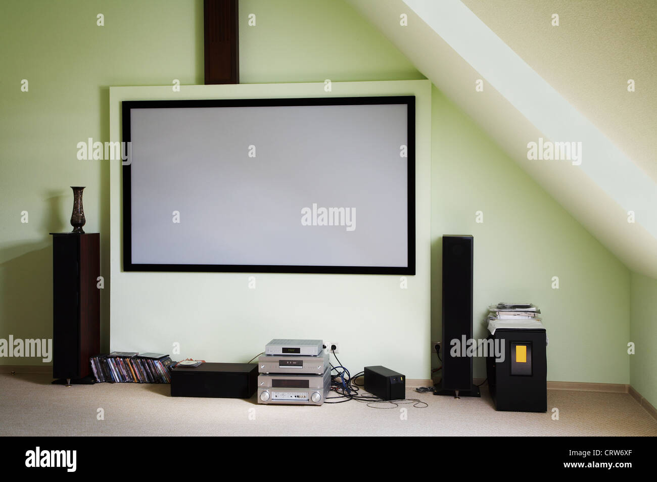 Modern house cinema Stock Photo - Alamy