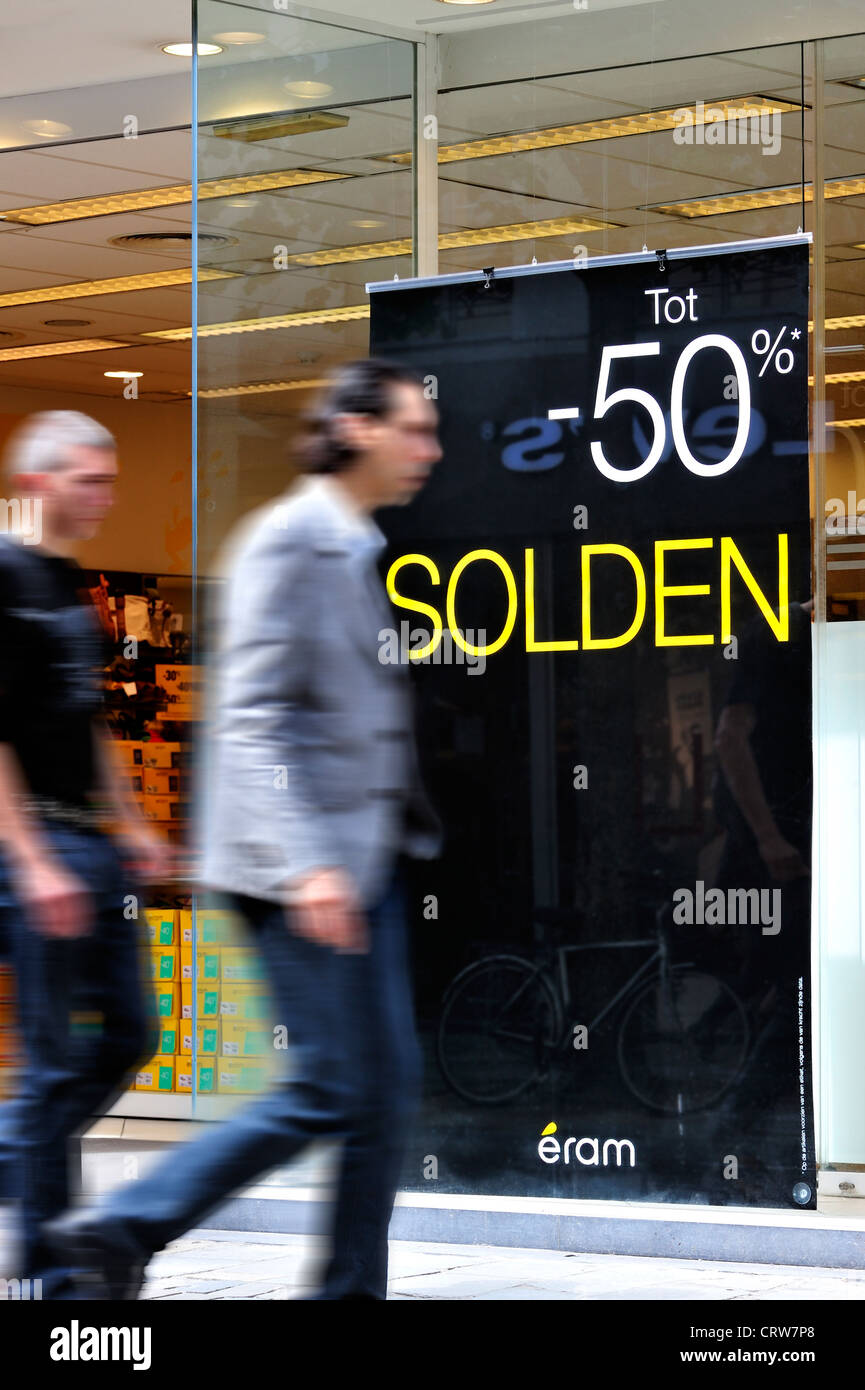 Store retail shop window sign hi-res stock photography and images - Alamy