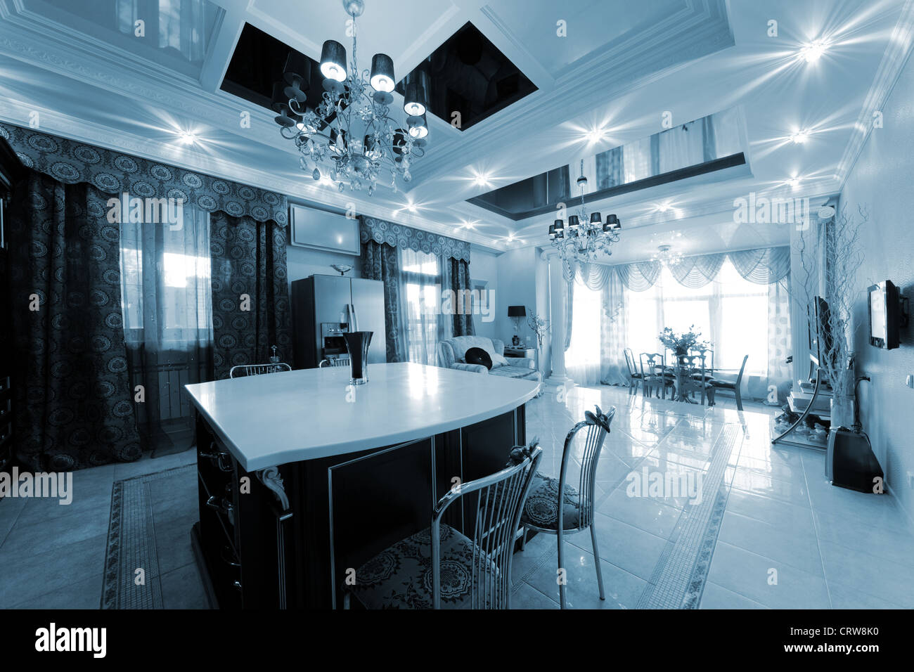 nice big table Stock Photo - Alamy