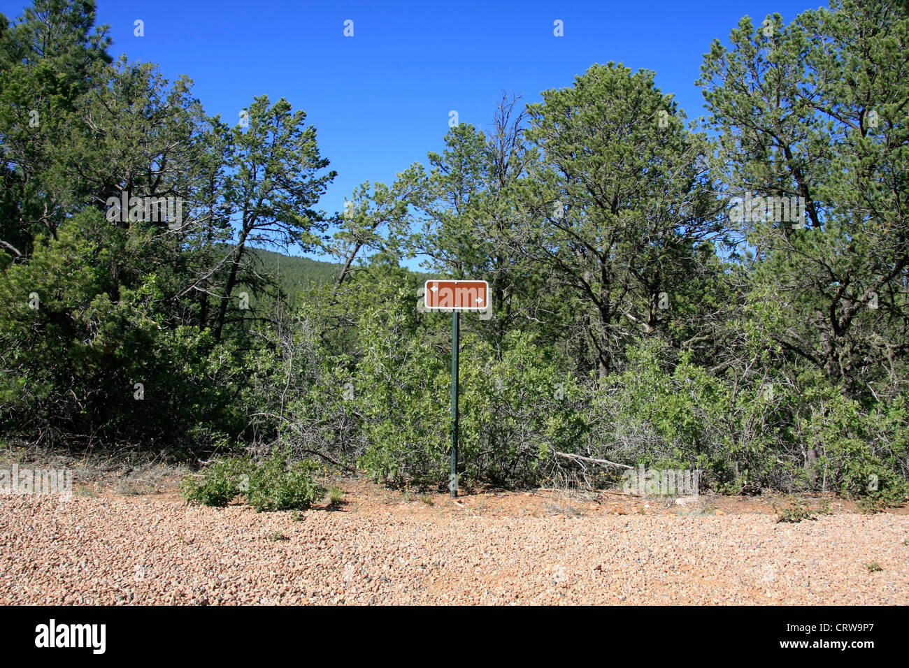 Left signpost hi-res stock photography and images - Alamy