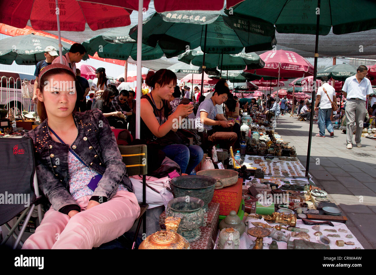 Panjiayuan Antique Market is Beijing’s biggest and best-known arts ...