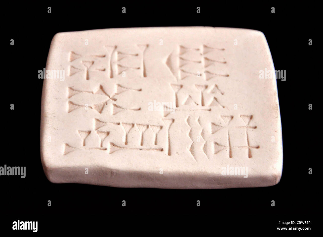 Sumerian cuneiform tablet hi-res stock photography and images - Alamy