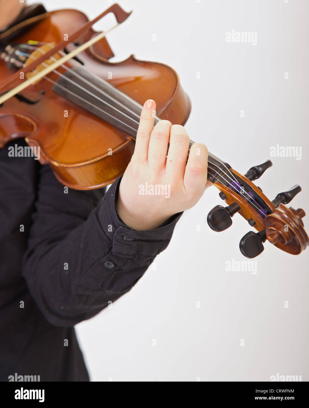 A violinist playing Stock Photo - Alamy