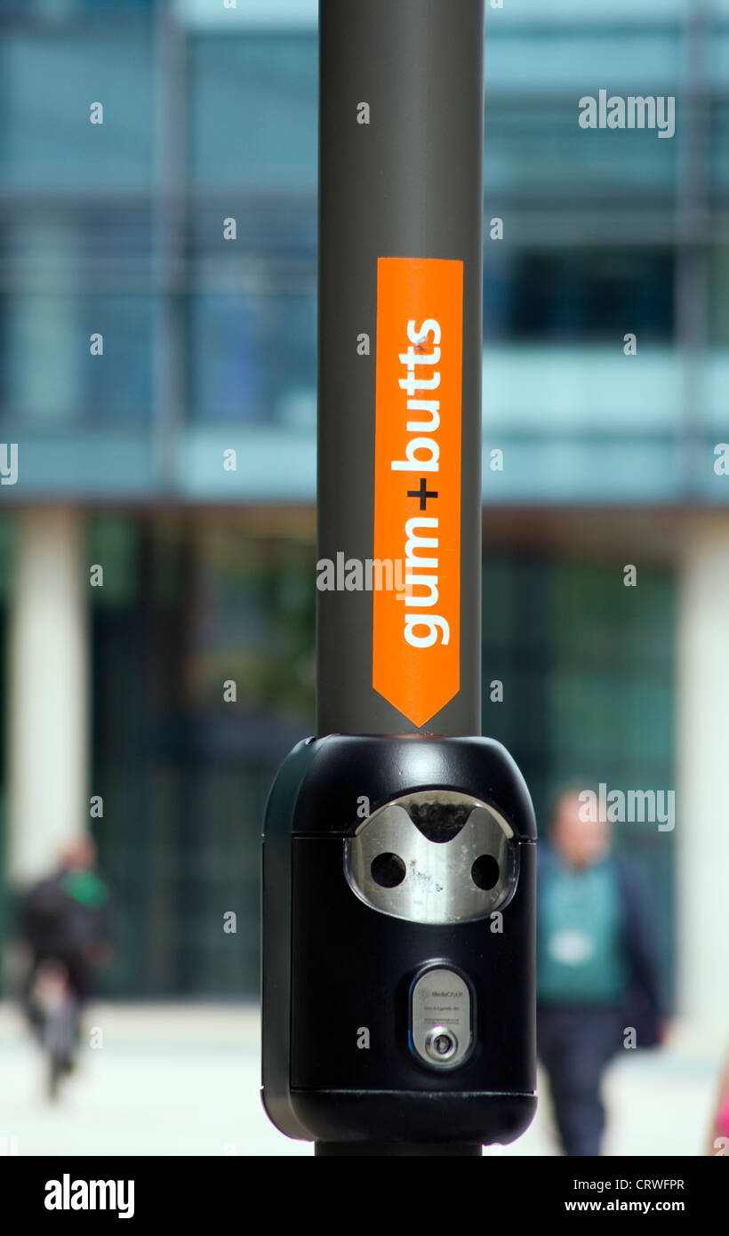 Disposal point hi-res stock photography and images - Alamy