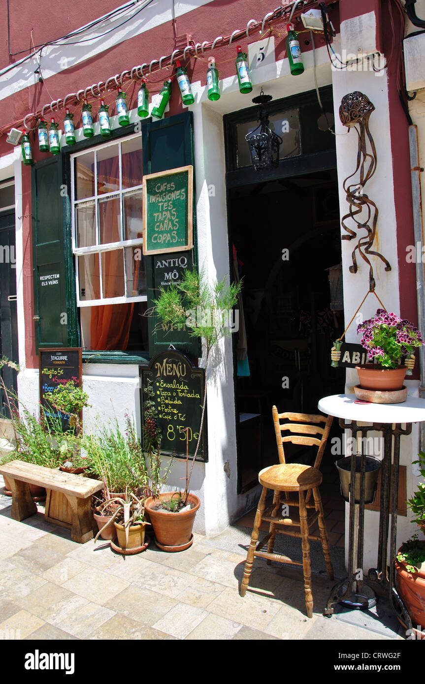 Menorca tapas bars hi-res stock photography and images - Alamy