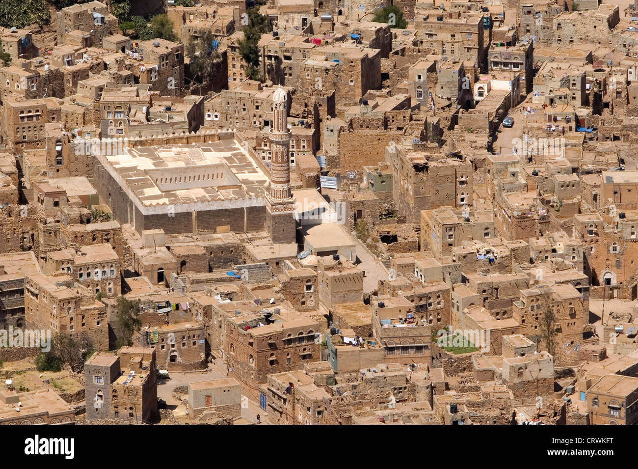 View over Shibam from Kawkaban, Al-Mahwit, Yemen Stock Photo - Alamy