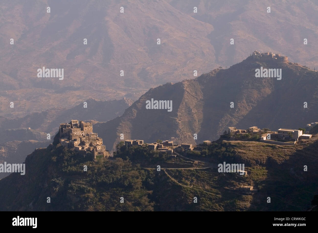 Ridgetop village, Haraz Mountains, Al-Riyadi, Al-Mahwit, Yemen Stock ...
