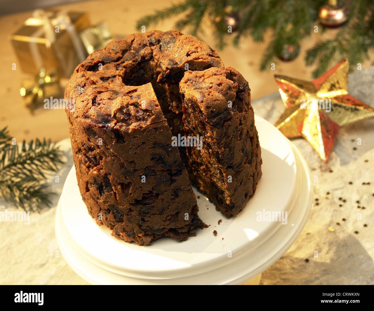 Baking christmas pudding hi-res stock photography and images - Alamy
