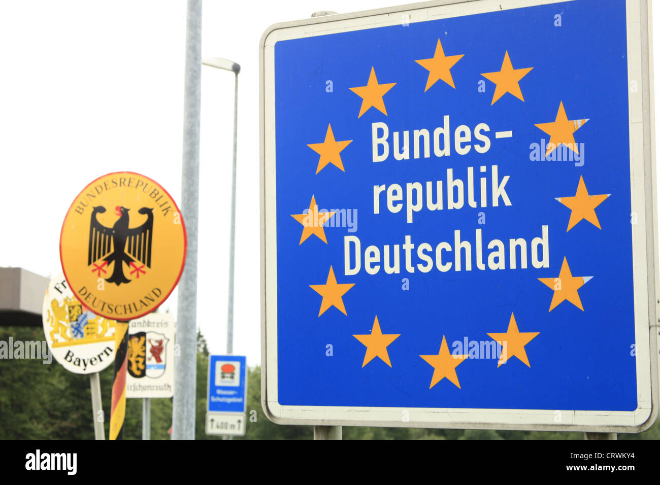 Border demarcation hi-res stock photography and images - Alamy