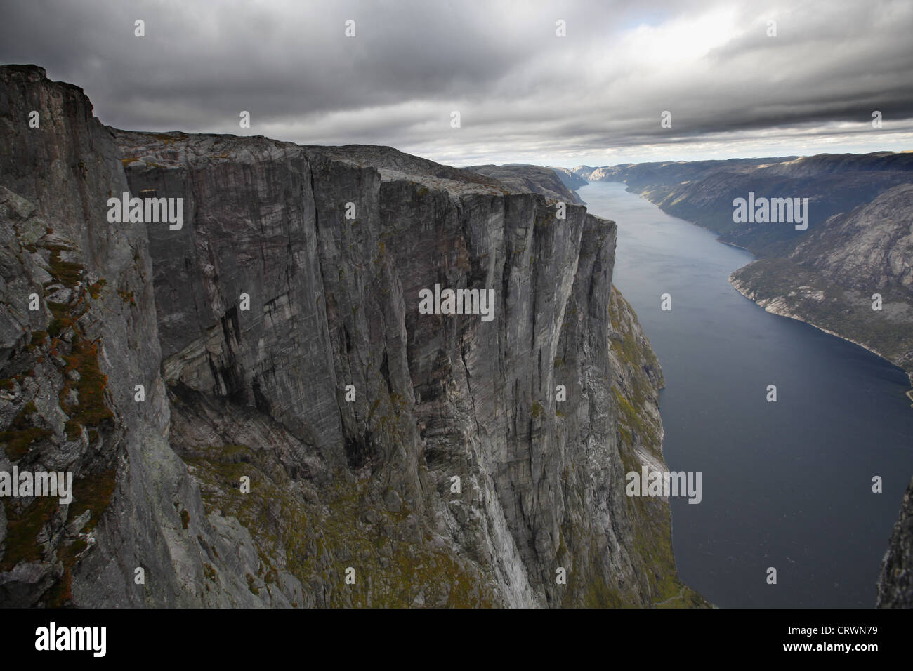 Kjerag mountain hi-res stock photography and images - Alamy