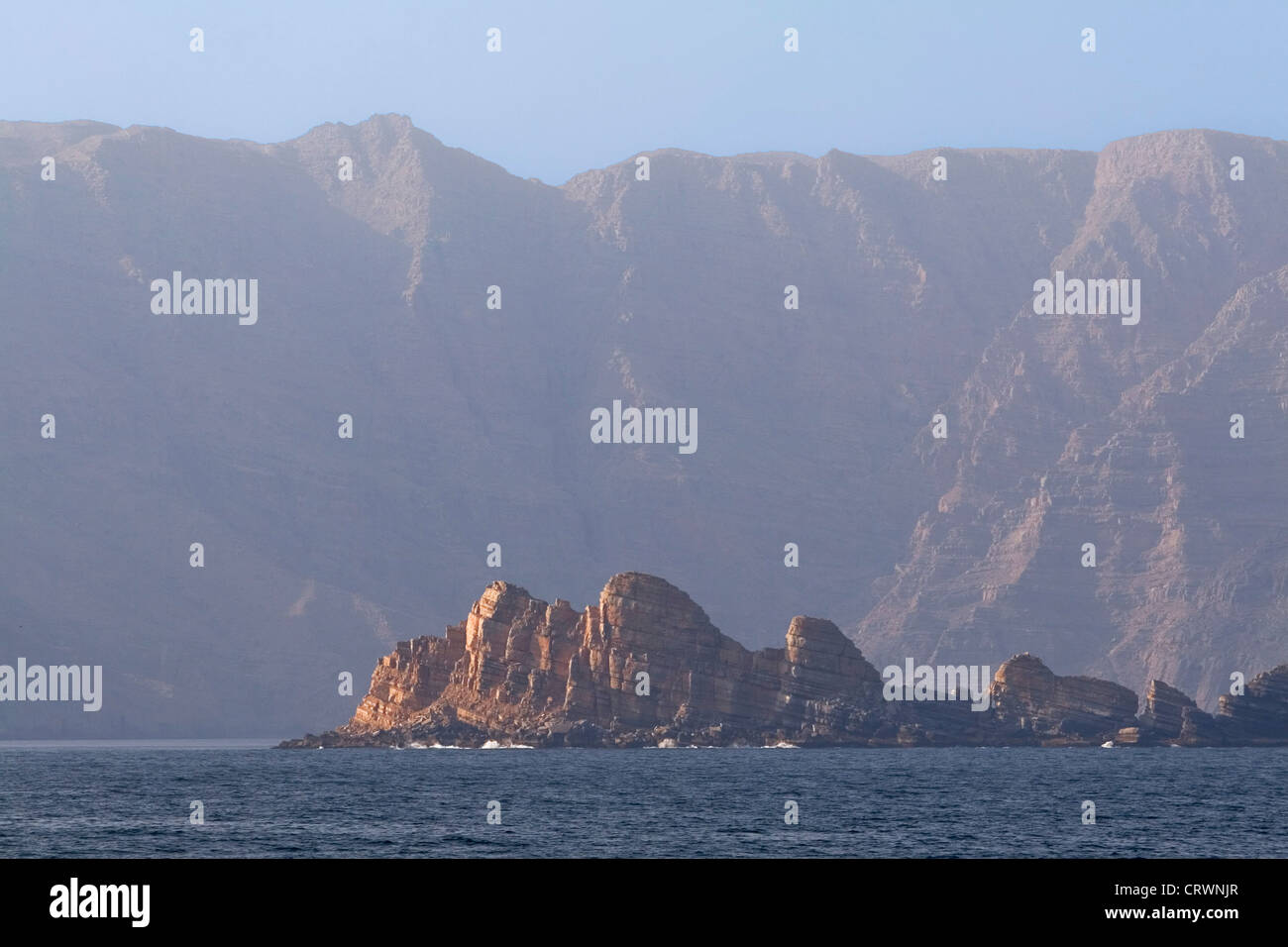 Musandam peninsula oman islamic hi-res stock photography and images - Alamy