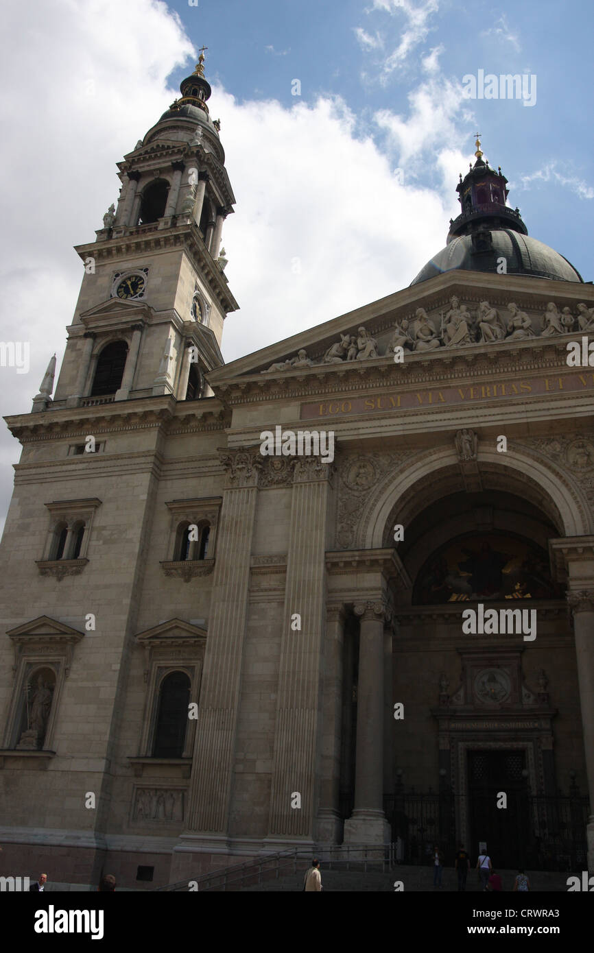 St. Stephen's Basilica (Hungarian: Szent István-bazilika) is a Roman ...