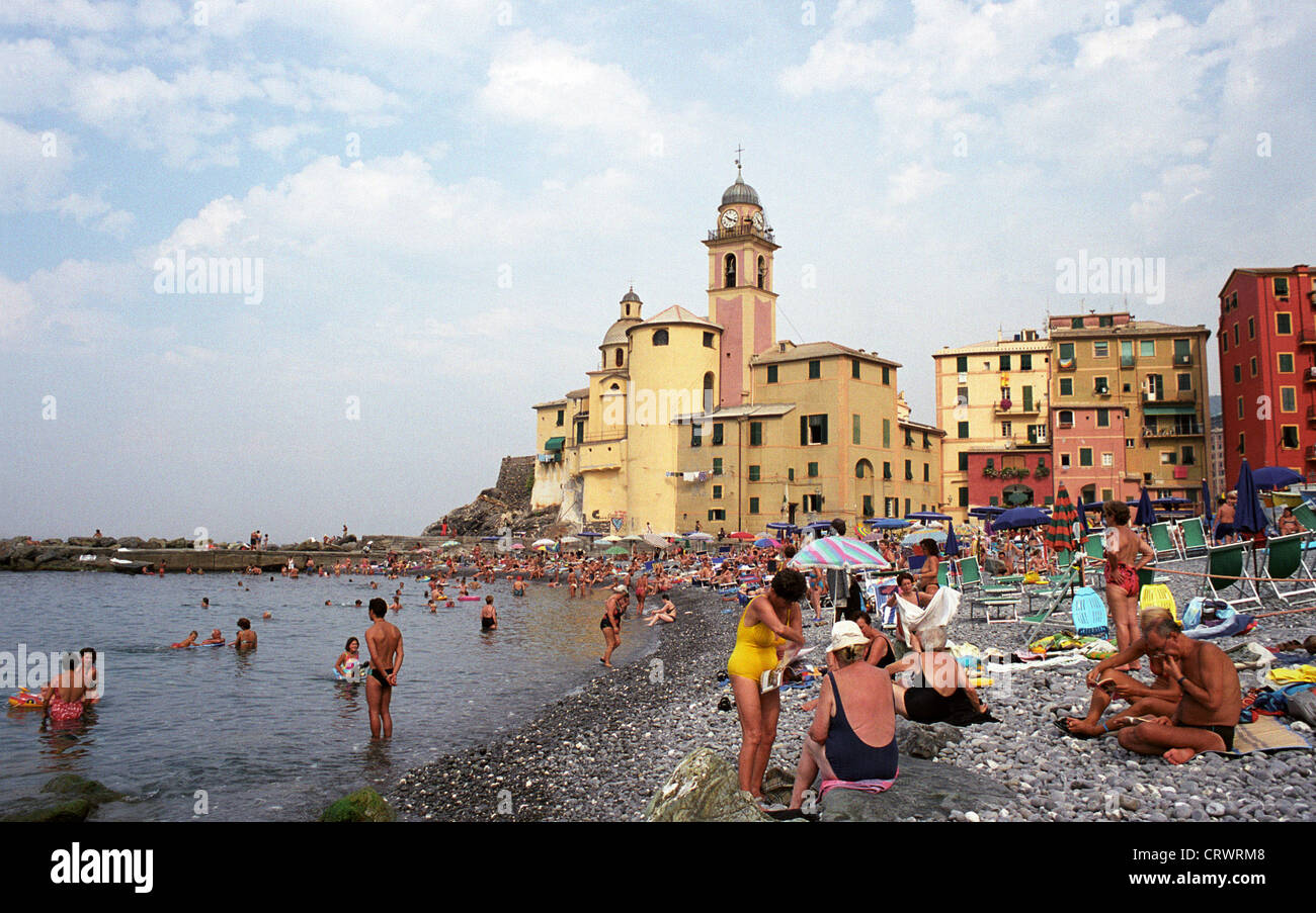 Italian riviera beach women hi-res stock photography and images - Alamy