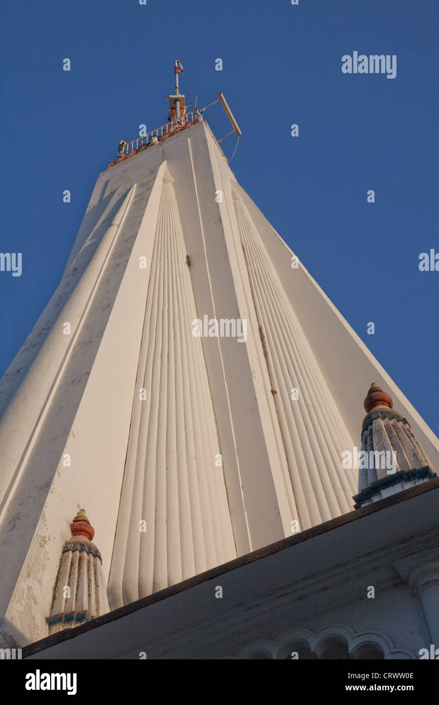 Hindu temple in the old town in Mombasa, Kenya Stock Photo - Alamy