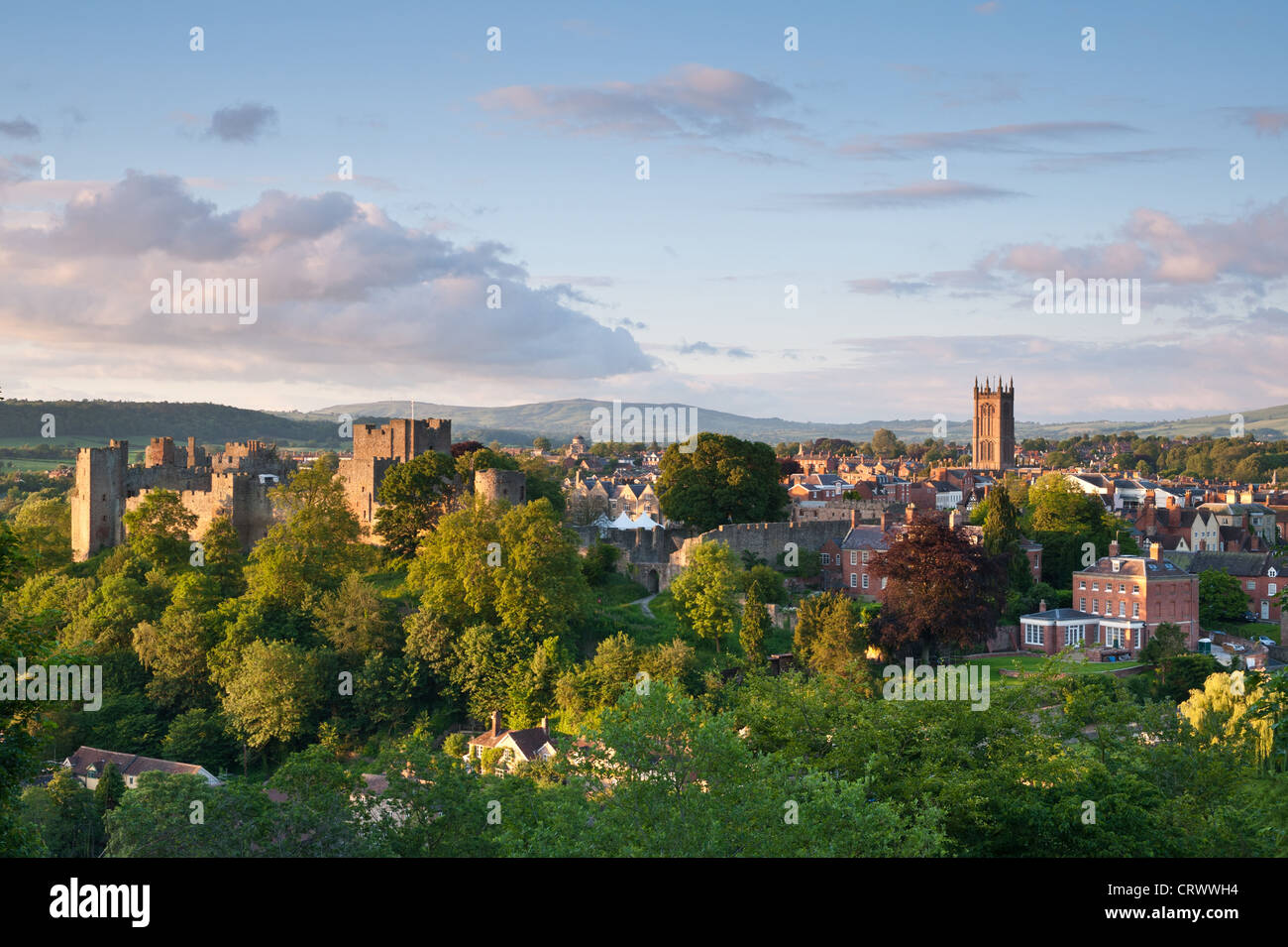 Ludlow castle summer hi-res stock photography and images - Alamy