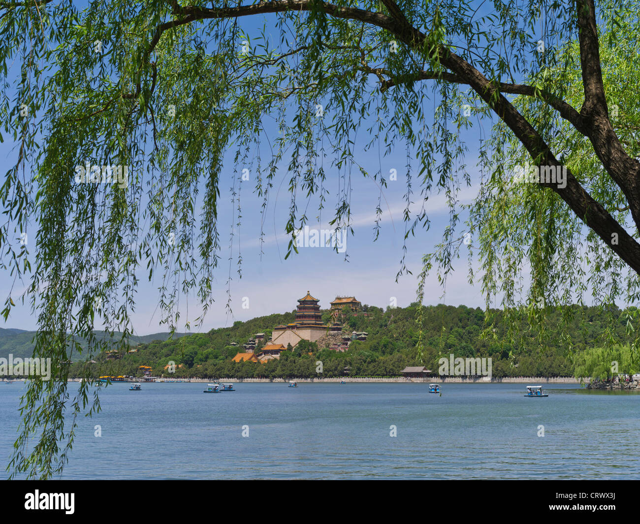 Kunming Lake. The Summer Palace. Beijing. China Stock Photo - Alamy