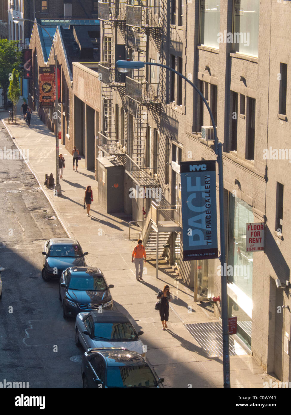 Pace gallery hi-res stock photography and images - Alamy