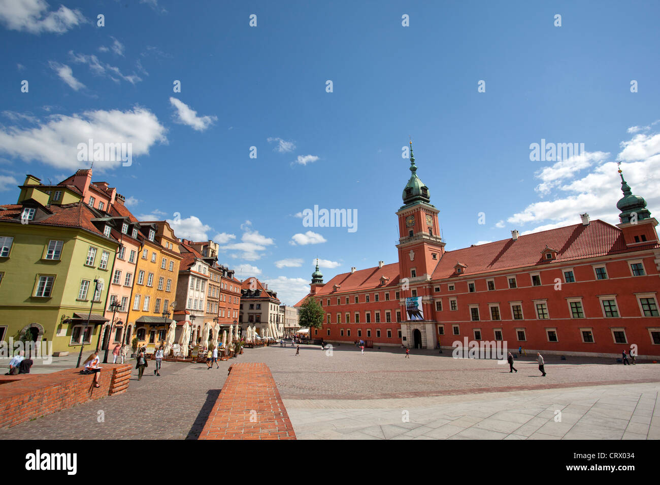 Castle Square and the Royal Castle in the Old Town of Warsaw, Poland ...