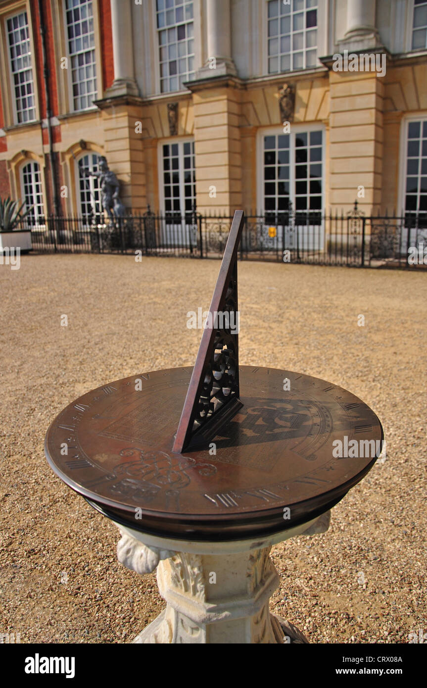 Sundial in South Front, Hampton Court Palace, Hampton, London Borough ...