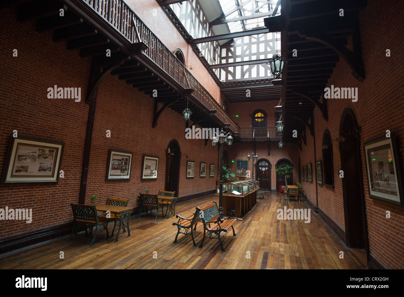 Astor house shanghai hi-res stock photography and images - Alamy