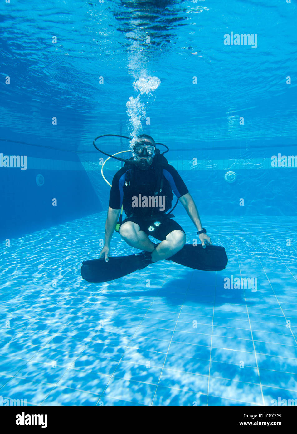 Learning to Scuba Dive in a Swimming Pool Stock Photo - Alamy