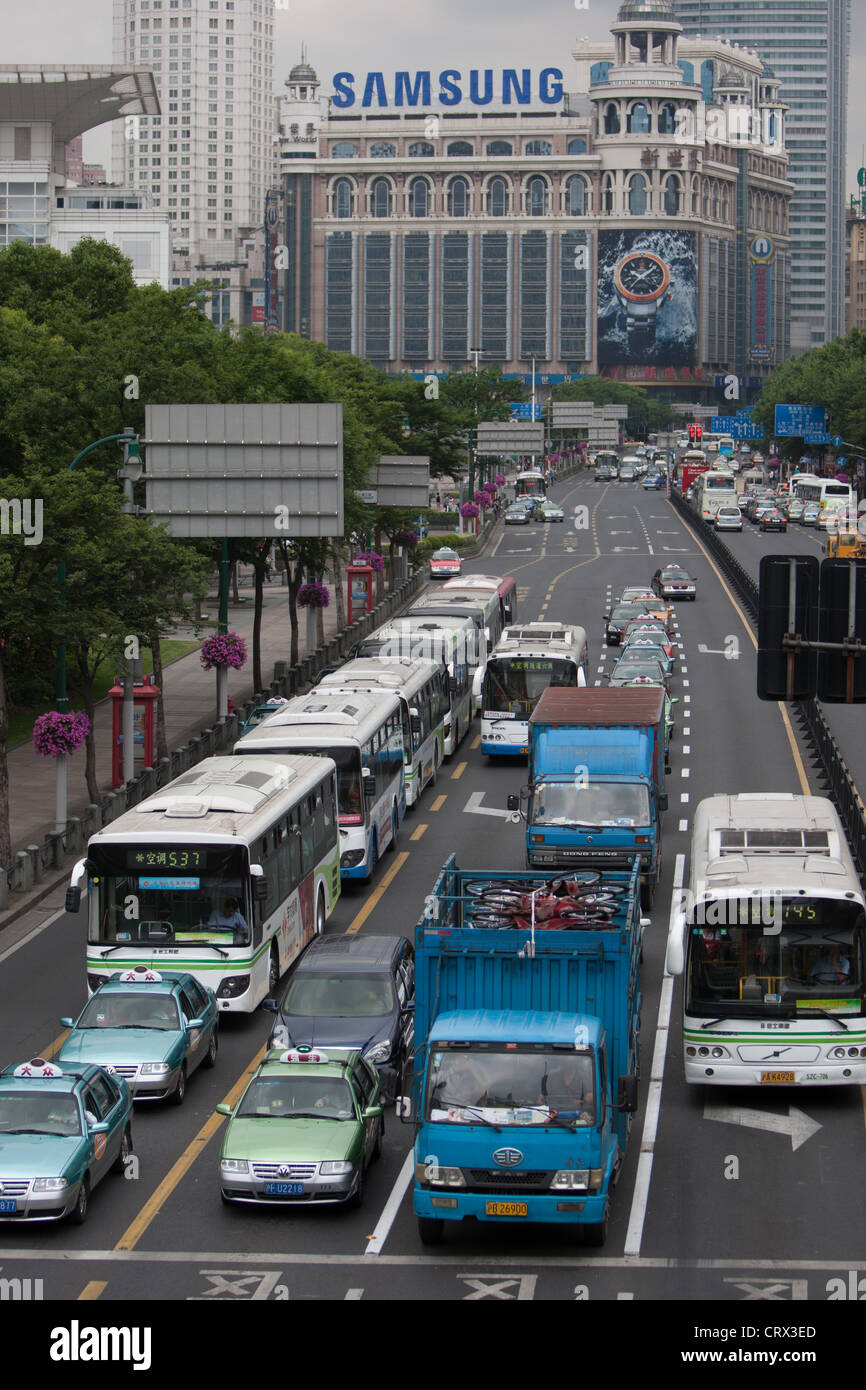 Samsung buses hi-res stock photography and images - Alamy