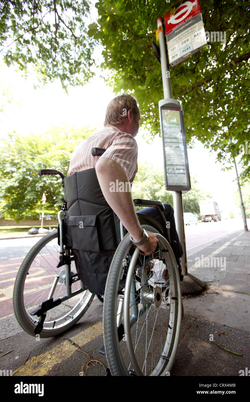 Wheelchair bus hi-res stock photography and images - Alamy