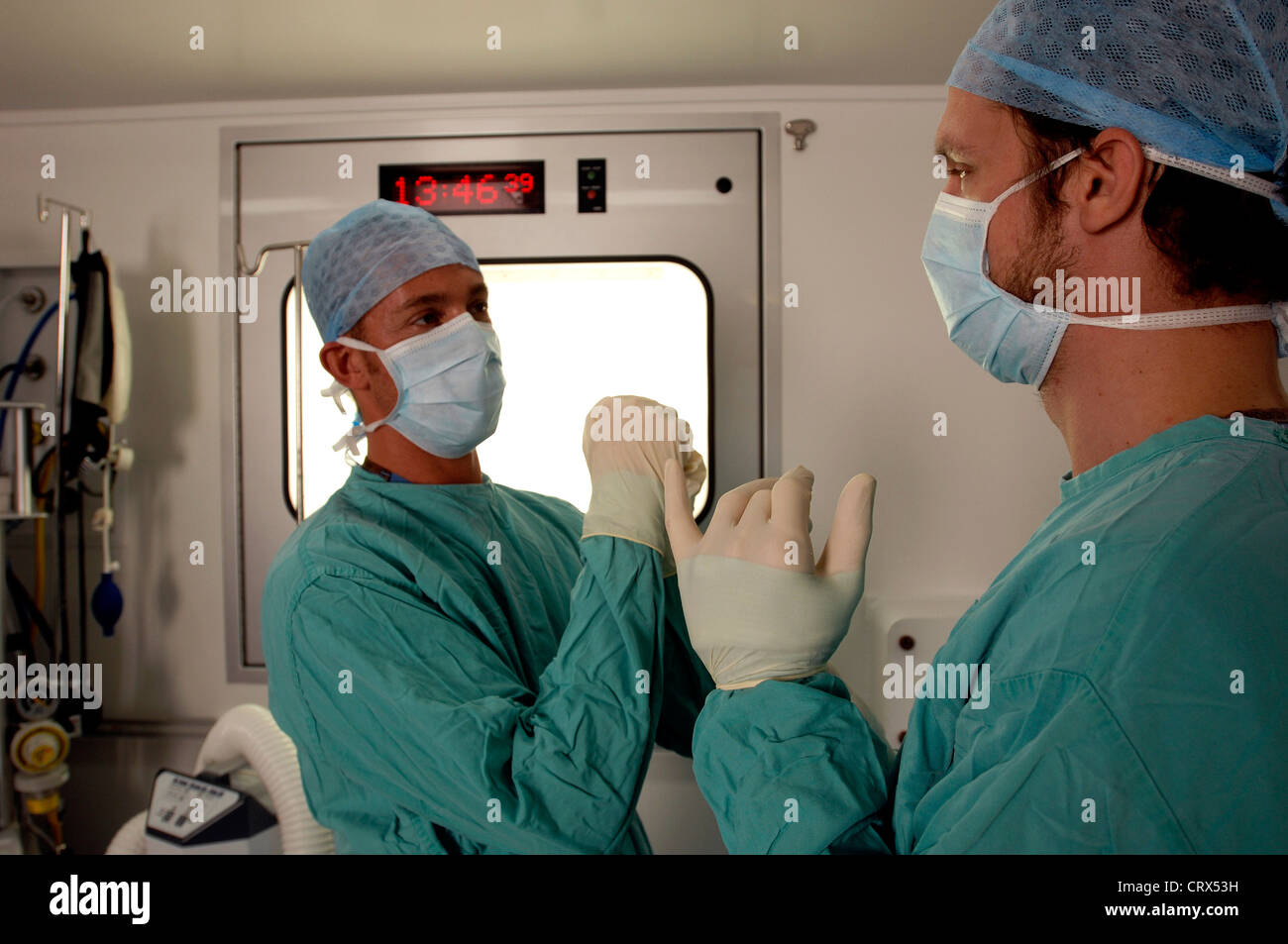 Anaesthetized hi-res stock photography and images - Alamy