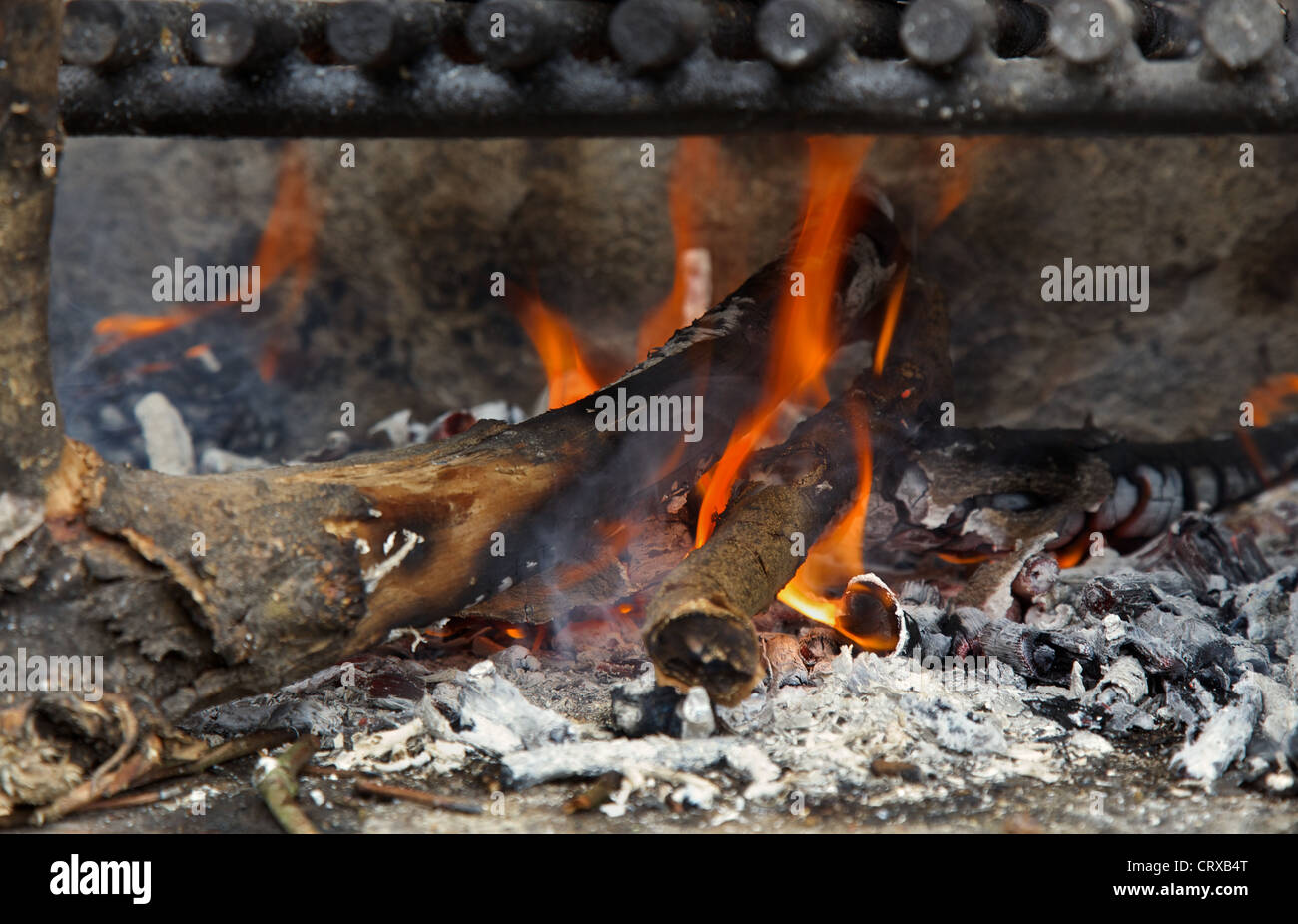 A barbecue fire on a grill Stock Photo - Alamy