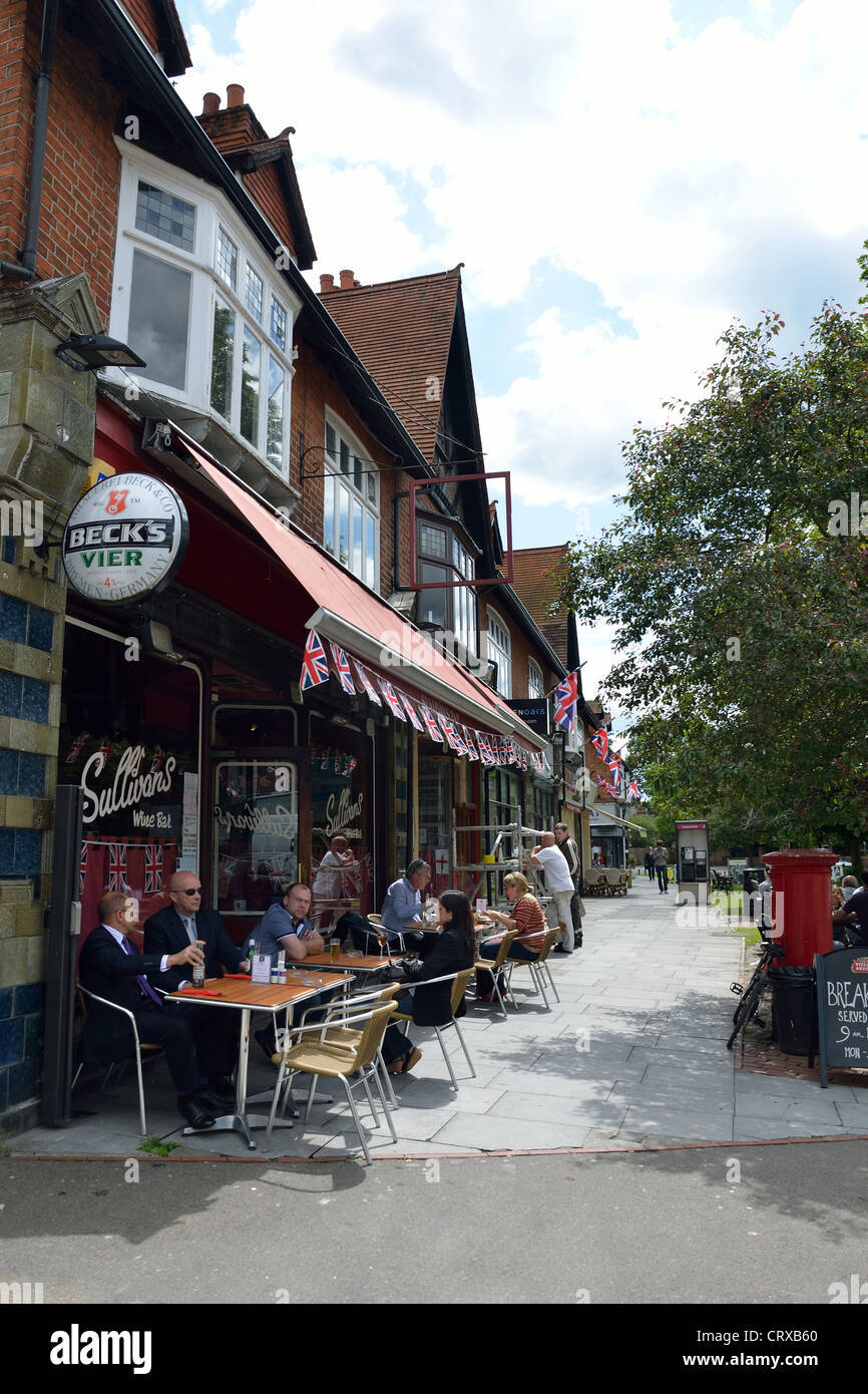 Weybridge hi-res stock photography and images - Alamy