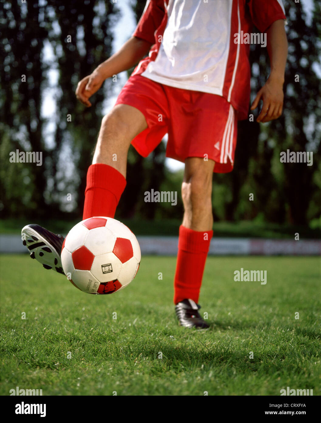 Dribbles ball hi-res stock photography and images - Alamy