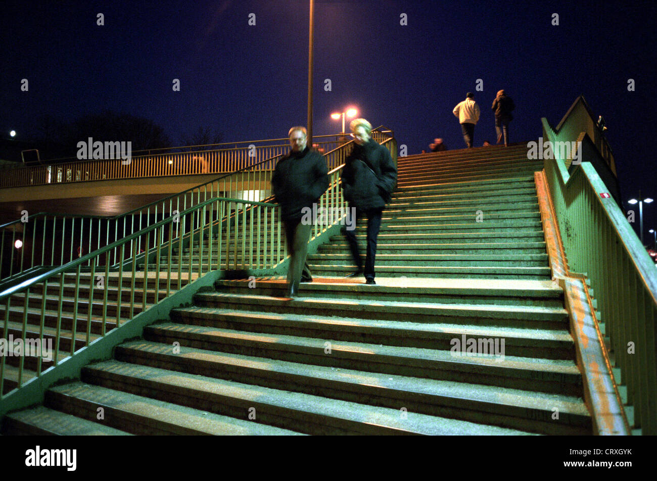 Footbridge in Hamburg at night Stock Photo - Alamy